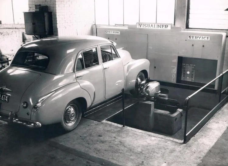 John Bean Visualiner Alignment Cabinets — SERVICE MERCHANDISERS - 1940 ...