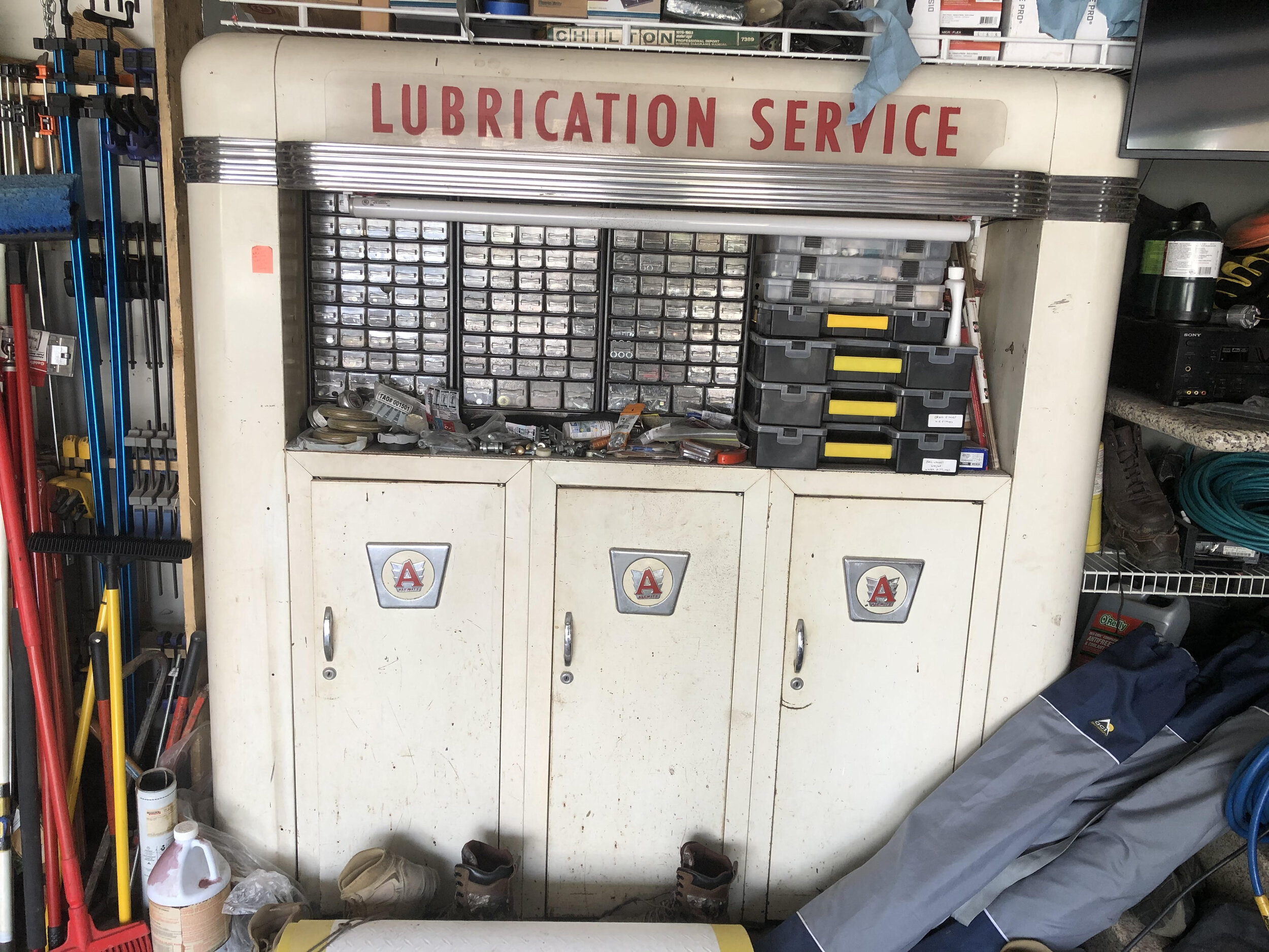 Alemite and the Stewart Warner factory in Chicago — SERVICE ...