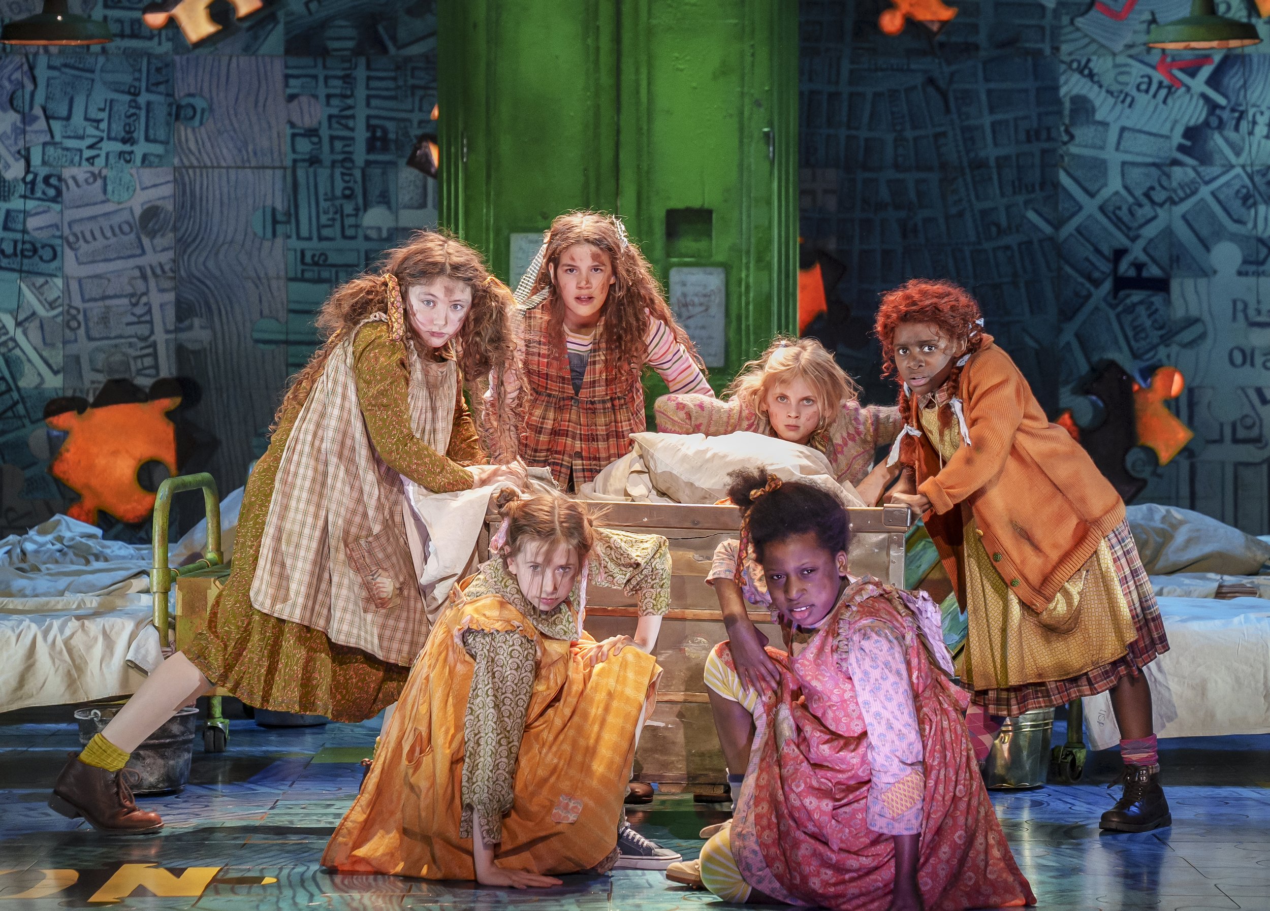 Theatre Review: Annie, Wales Millennium Centre — City Girl Network