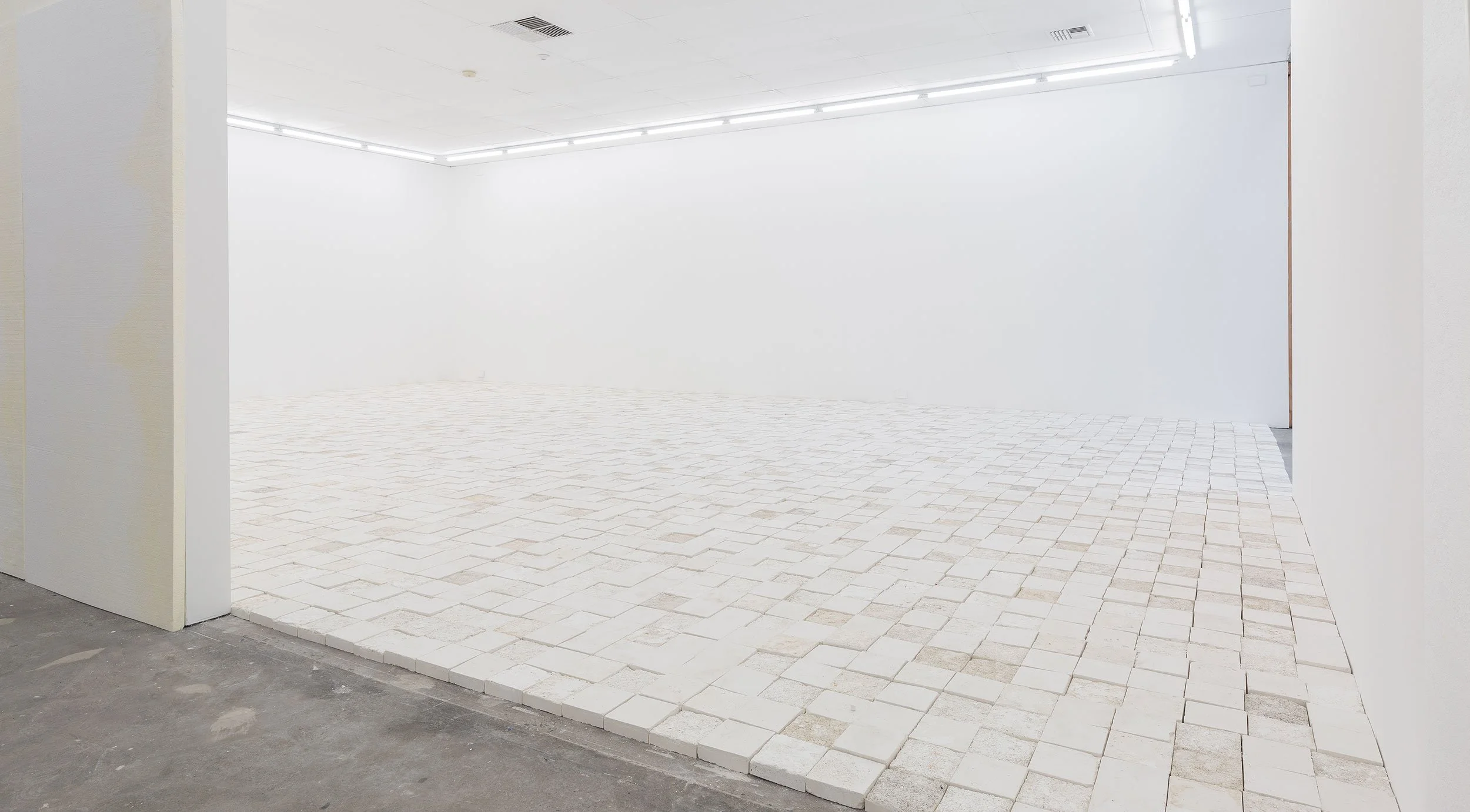 Marmoreum — Sarah Ujmaia