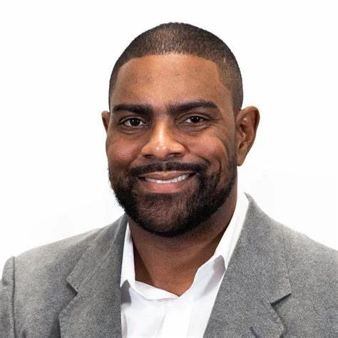 Who We Are — Mississippi River Cities and Towns Initiative