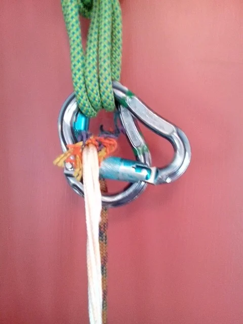 Trango lead climbing clips (10 non locking) 2 locking anchor clips ...