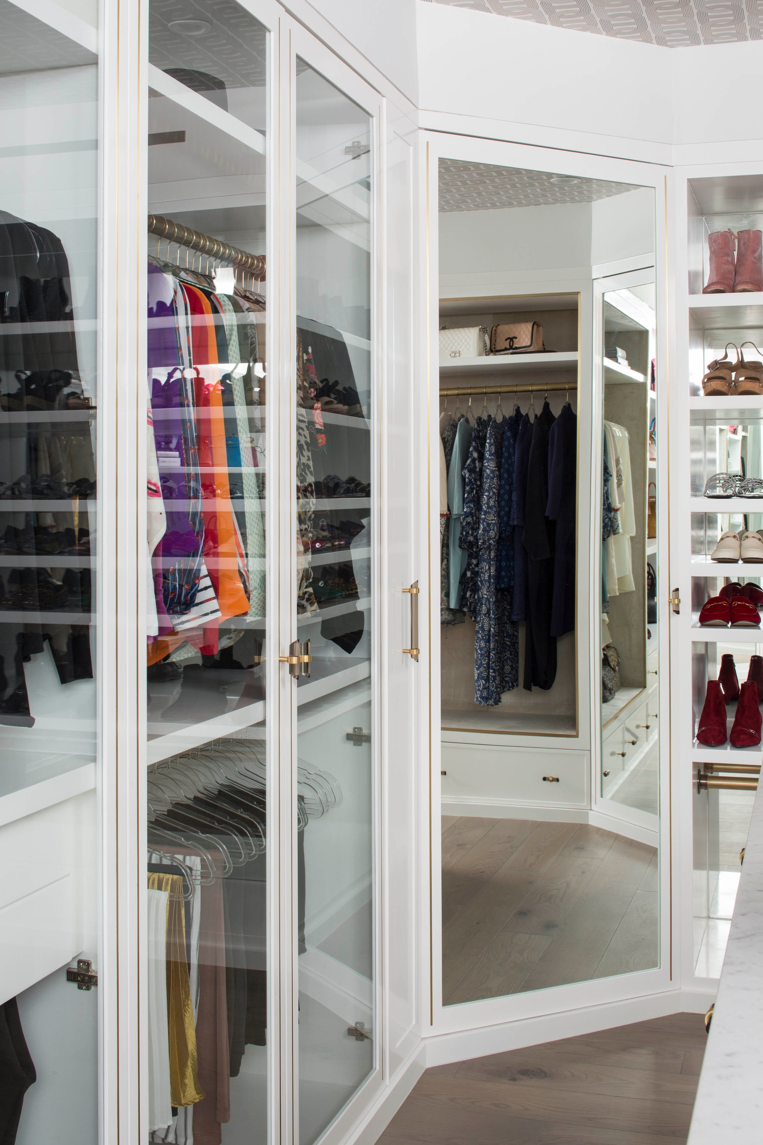 CLOSET CORNERS — LA CLOSET DESIGN