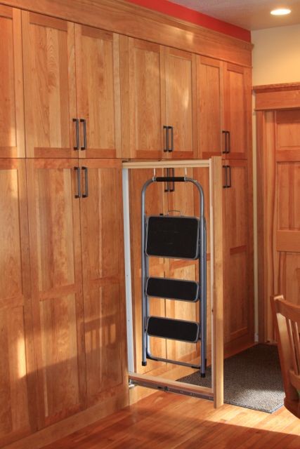 STEP UP YOUR STEPLADDER GAME — LA CLOSET DESIGN