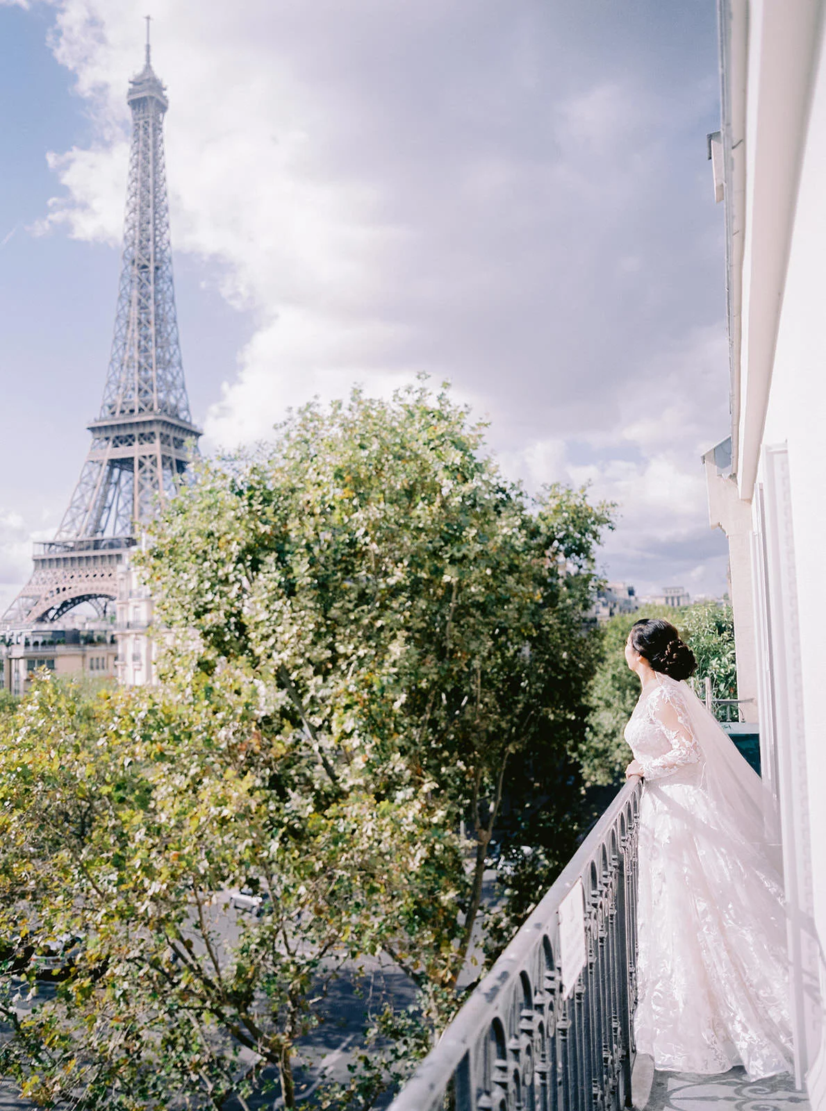 Paris Destination Wedding - rooftop ceremony overlooking the Eiffel ...