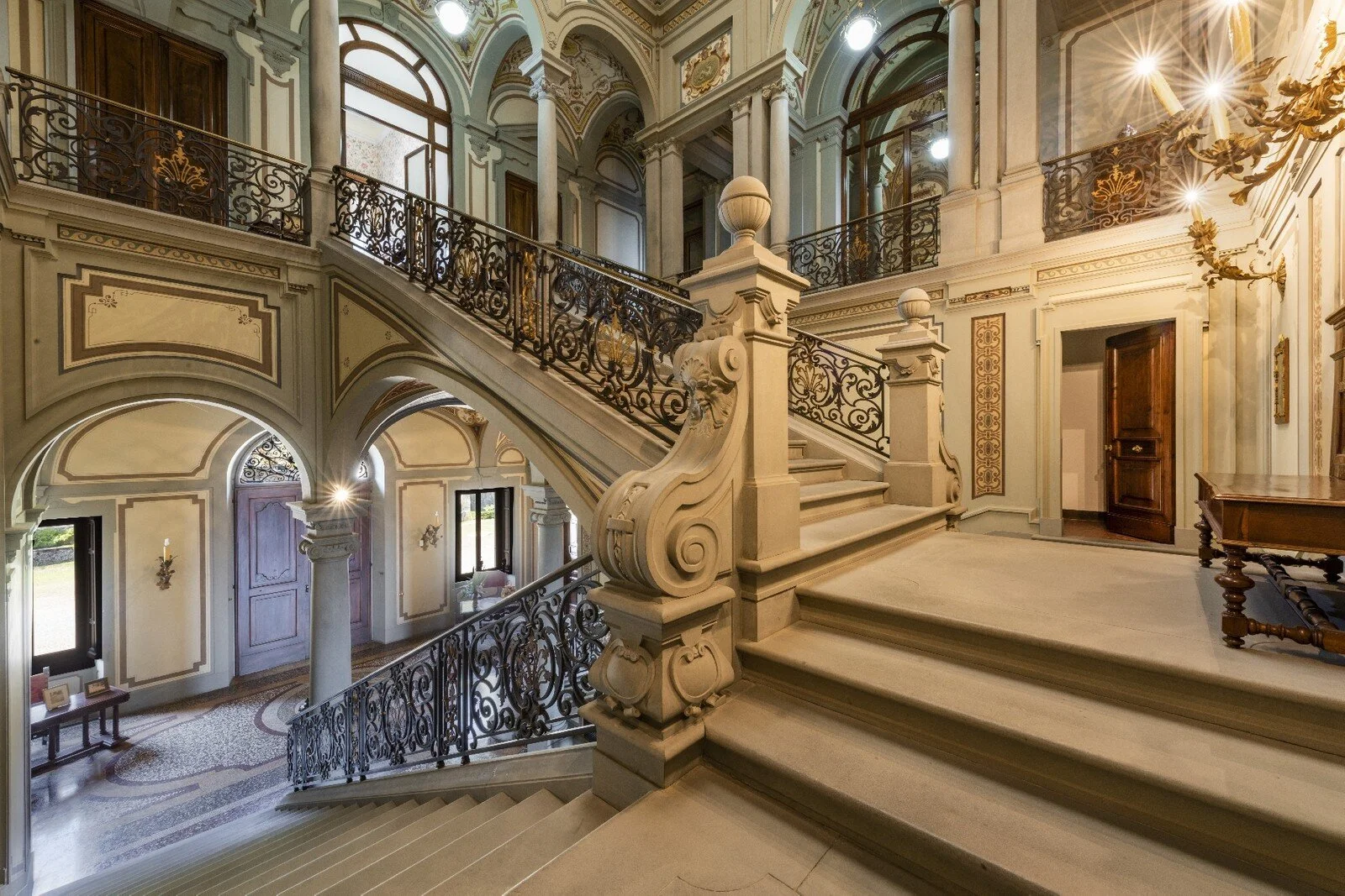 Striking Neoclassical Villa in the Tuscan Countryside — Francis York