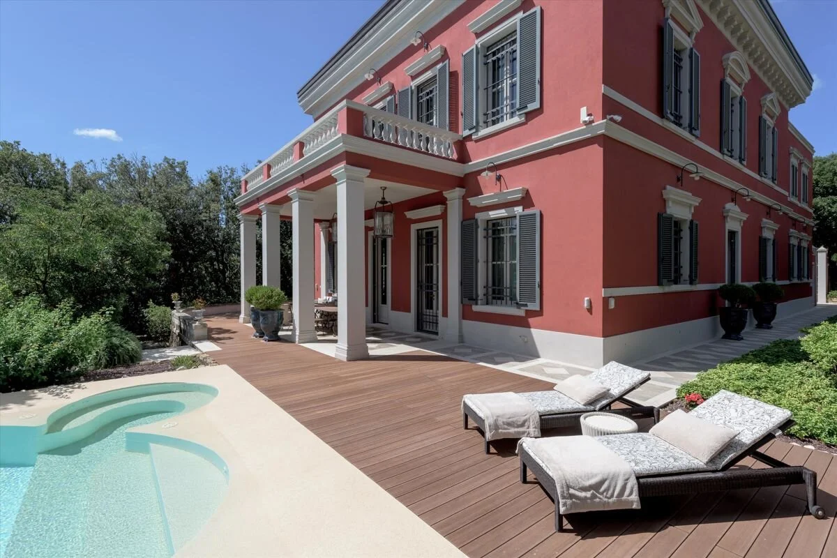 1880s Pink Villa in One of the Most Exclusive Resort Towns on the ...