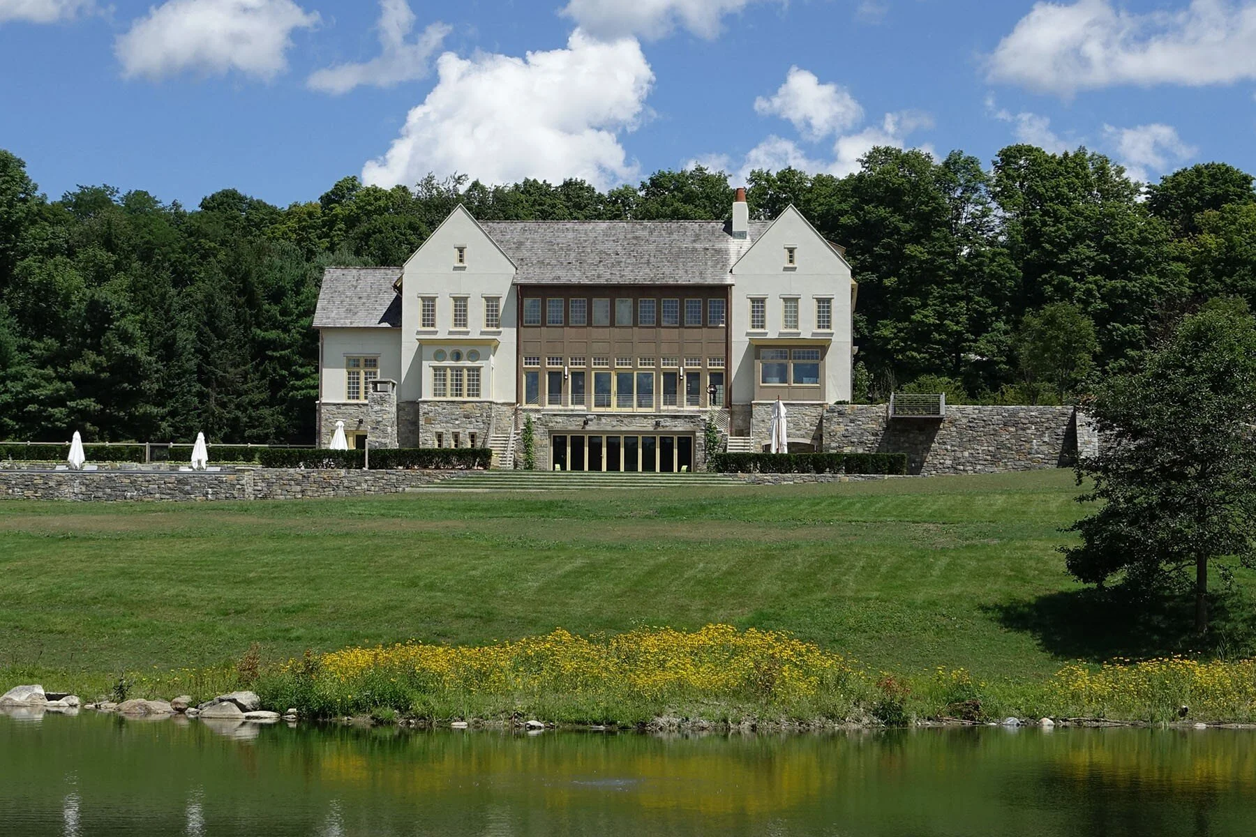 Luxury Farm Estate in Rural Redding, CT — Francis York