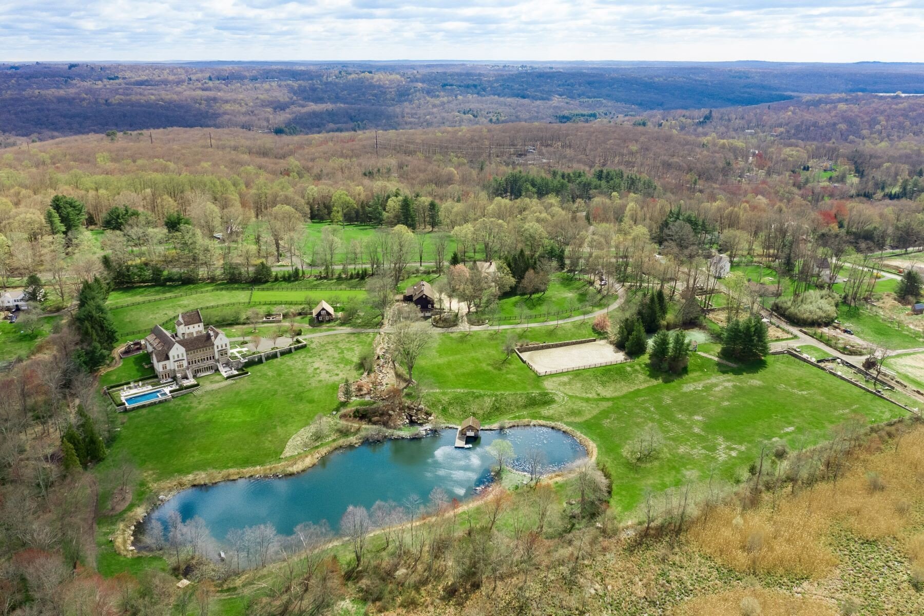 Luxury Farm Estate in Rural Redding, CT — Francis York