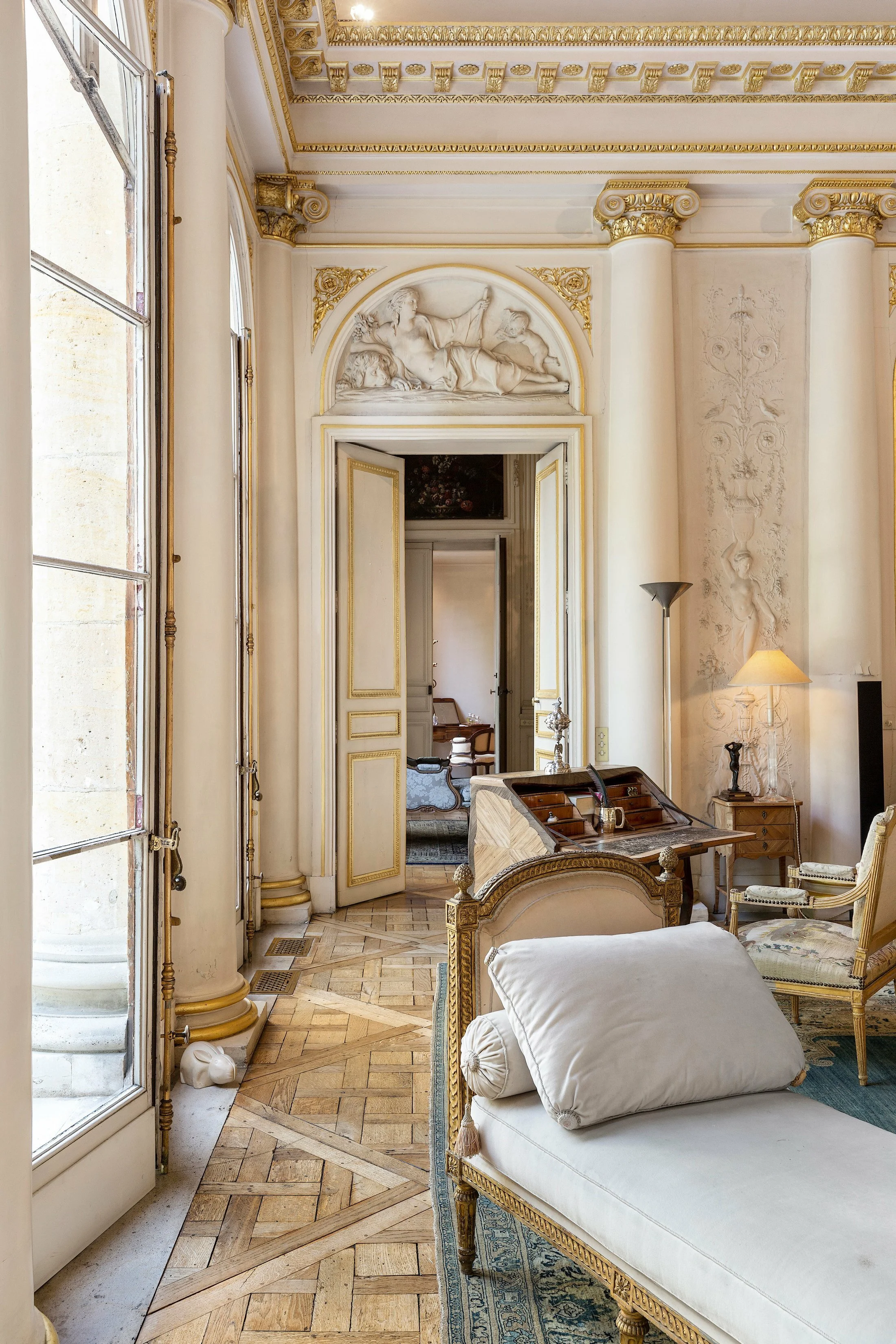 Private Mansion in the Heart of Paris — Francis York