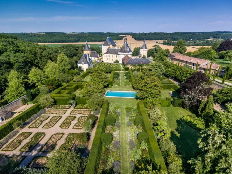 This Fairytale French Château is One of the Most Beautiful Private ...