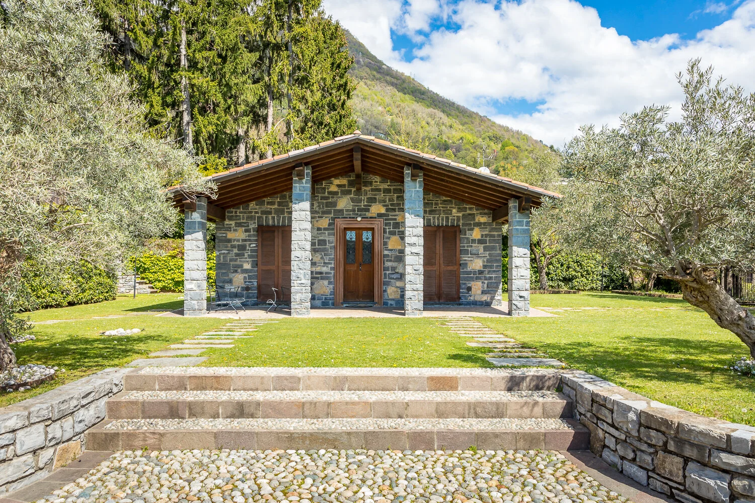 1920s Villa Overlooking Lake Como — Francis York