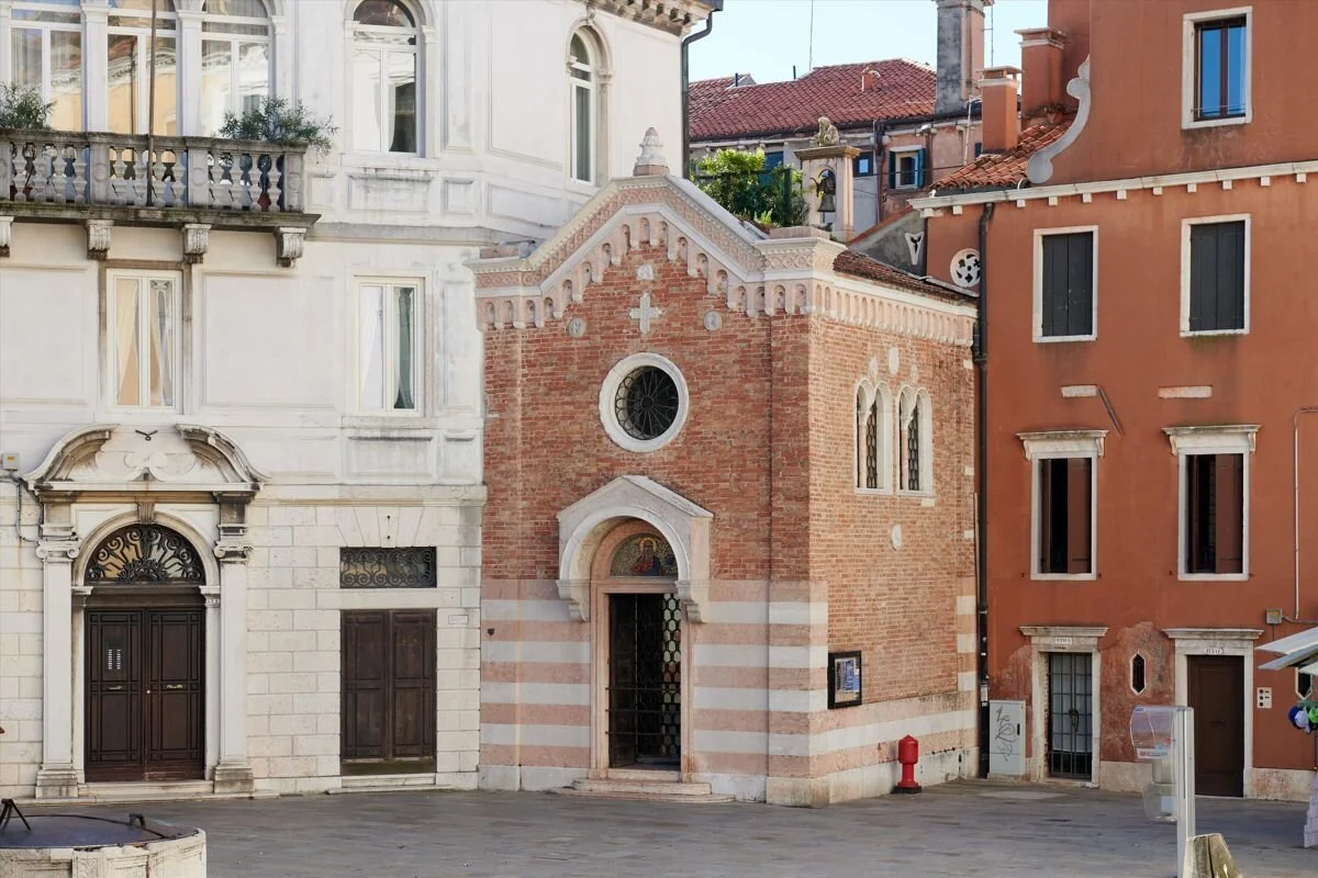 A Converted Chapel Overlooking the Grand Canal in Venice — Francis York