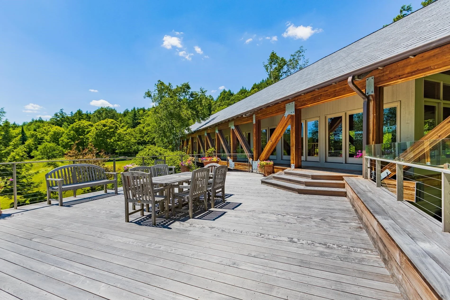 The Bridge House: Modern Home Inspired by Vermont’s Covered Bridges ...