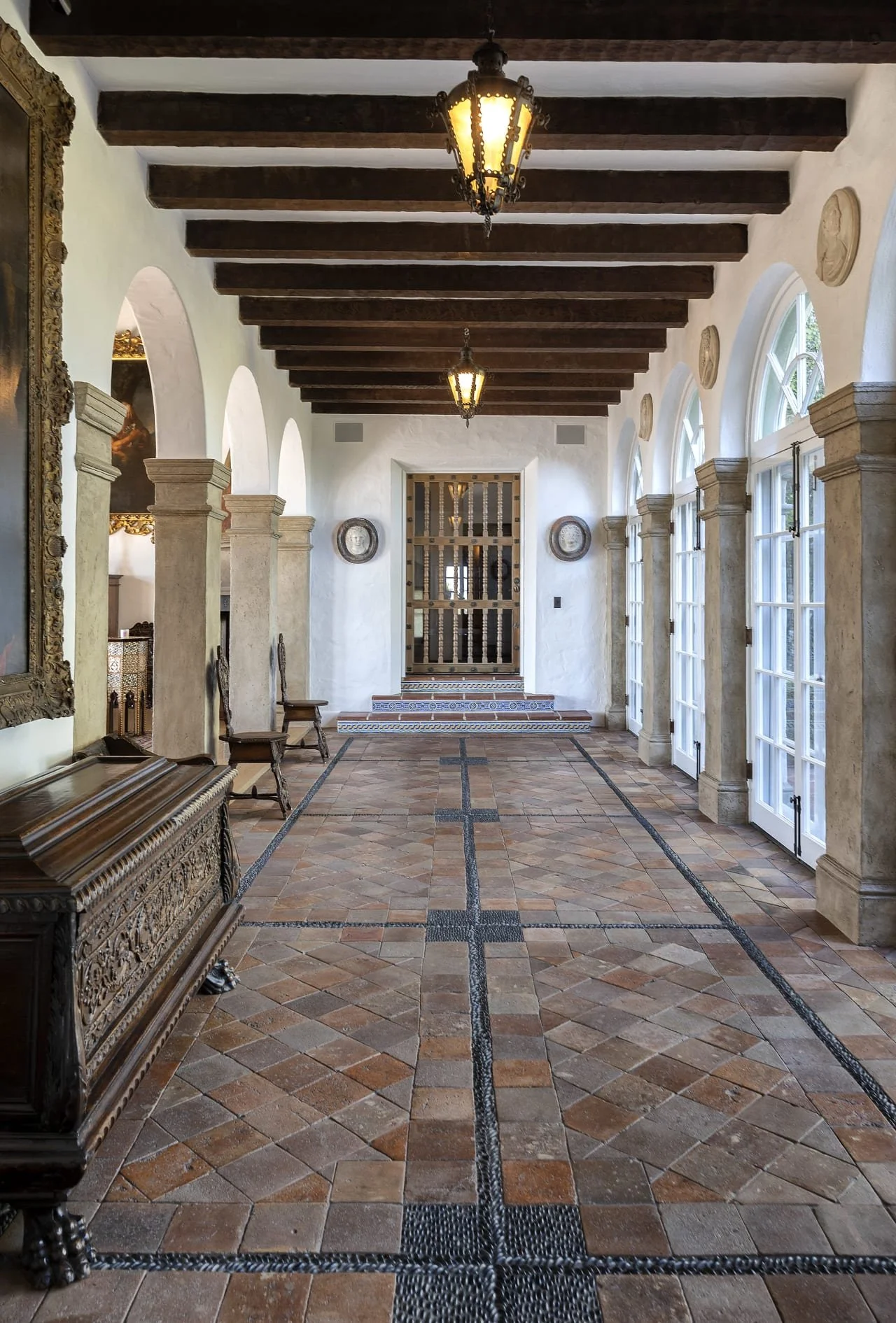 Castello del Lago: 1920s Spanish-Style Estate in the Hollywood Hills ...