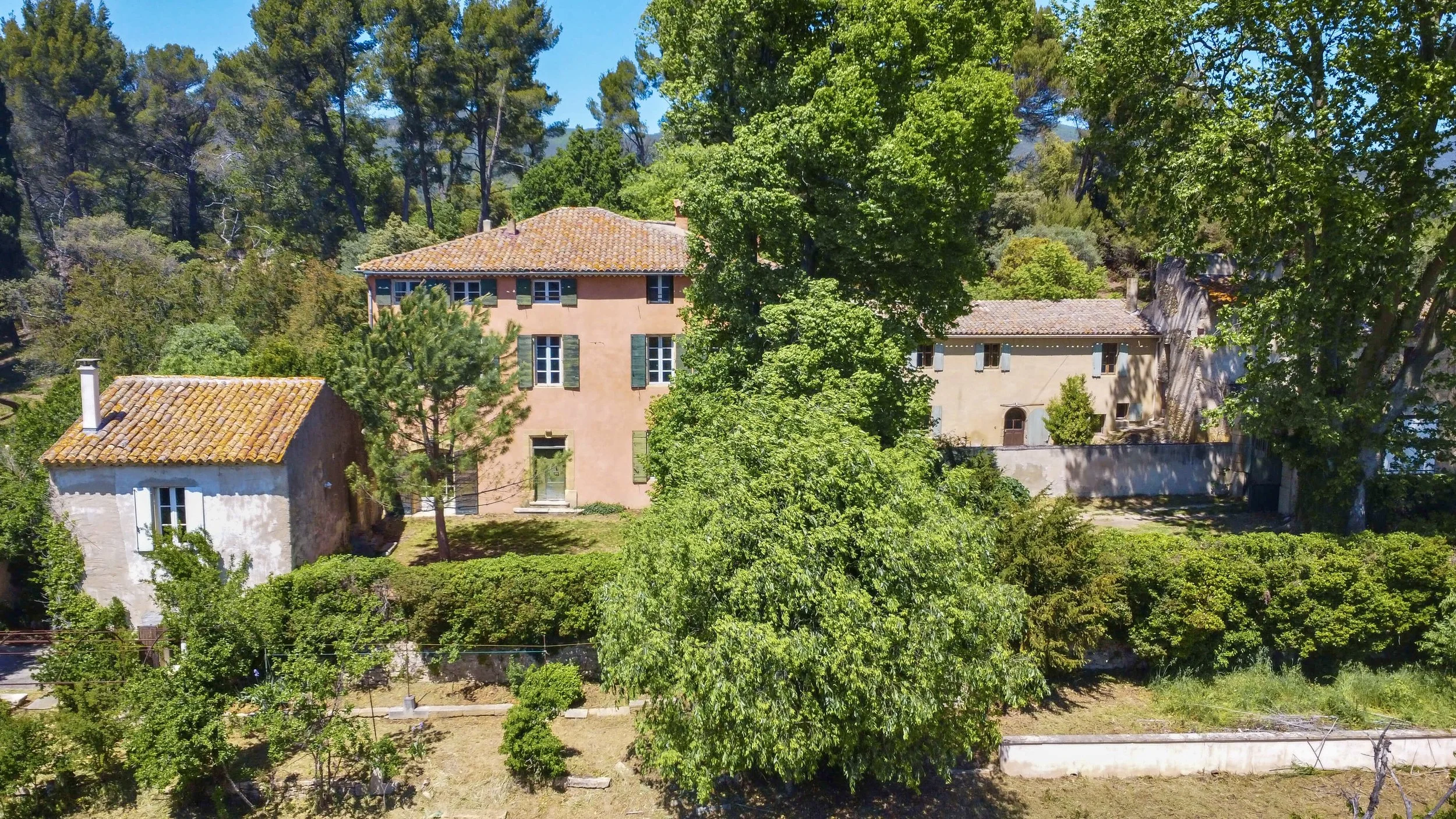 Dream Fixer-Upper: French Bastide in Provence Set in 79 Acres — Francis ...