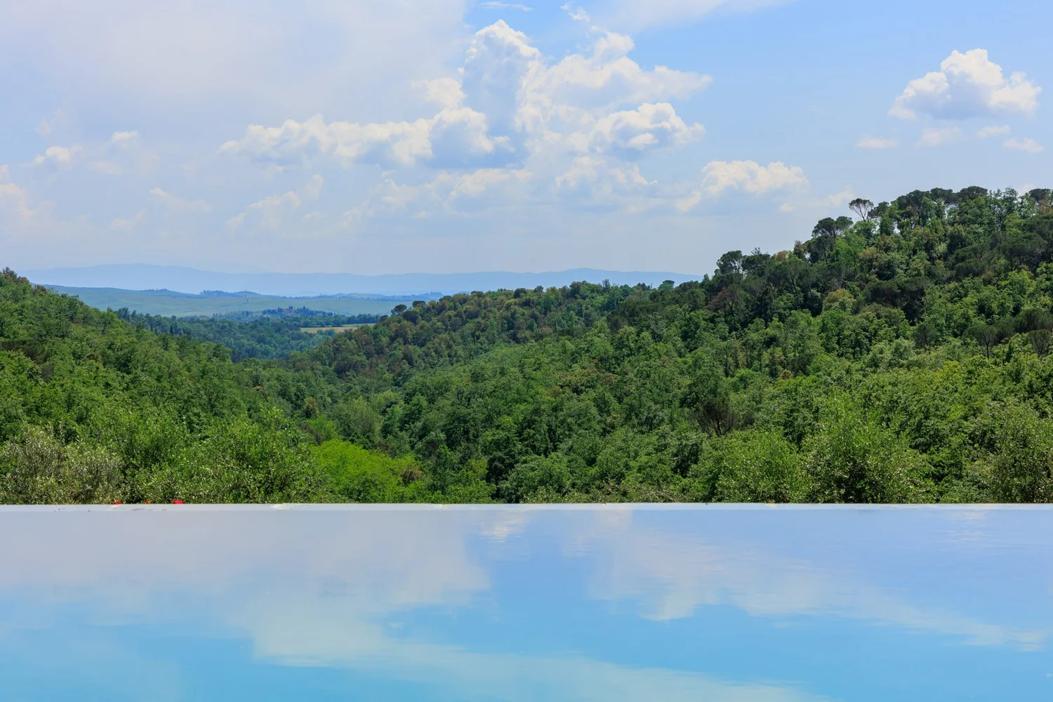 Tuscan Villa Near Siena With Super Tuscan Wine and Olive Oil Production ...