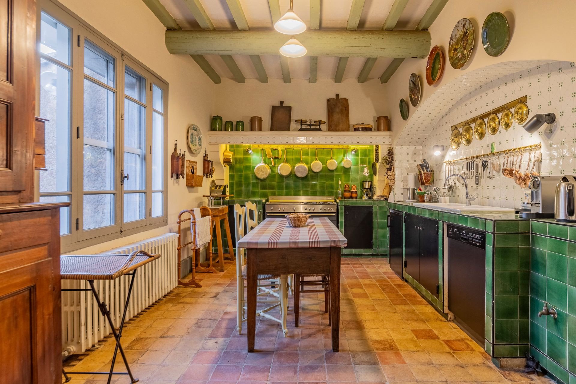 Beautifully Restored Provençal Farmhouse Near Saint-Rémy-de-Provence ...