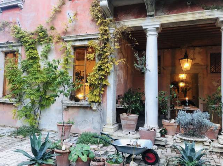 Restored 16th Century Venetian Villa in the Italian Countryside ...