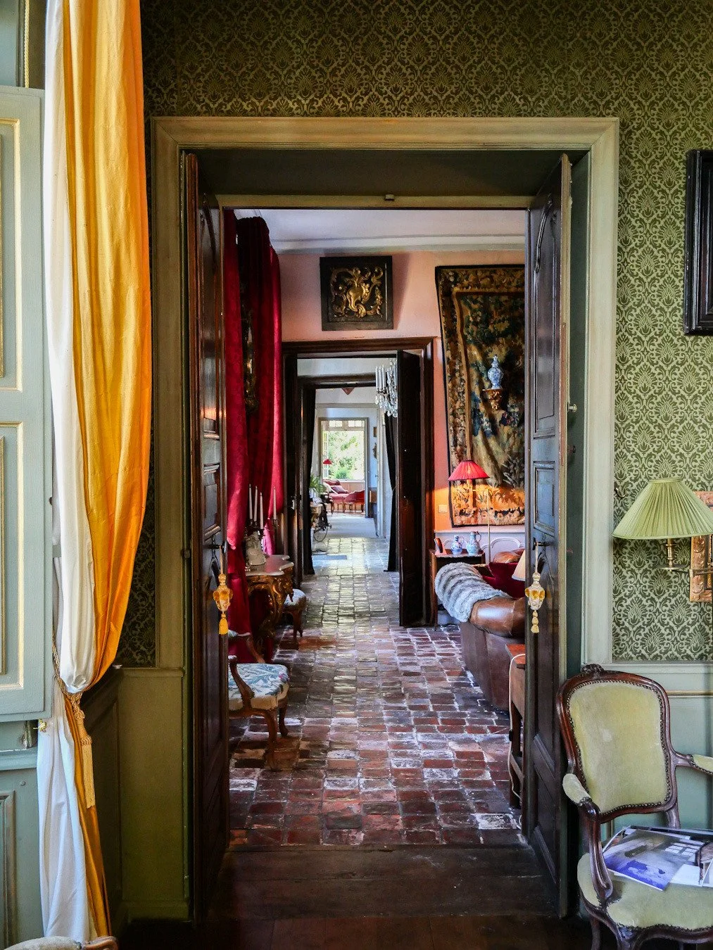 A Romantic 18th-Century Château in Southwest France — Francis York