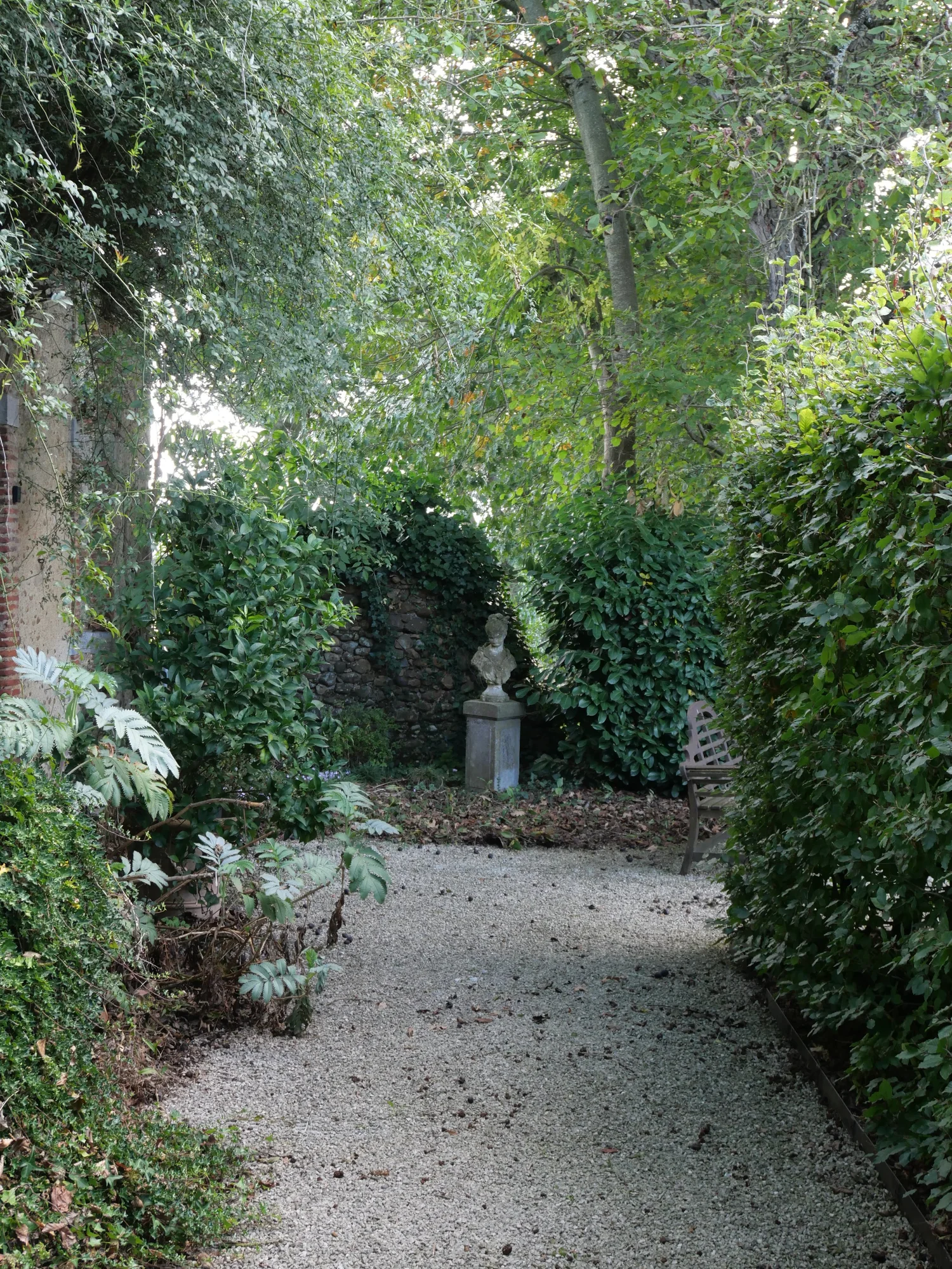 A Romantic 18th-Century Château in Southwest France — Francis York