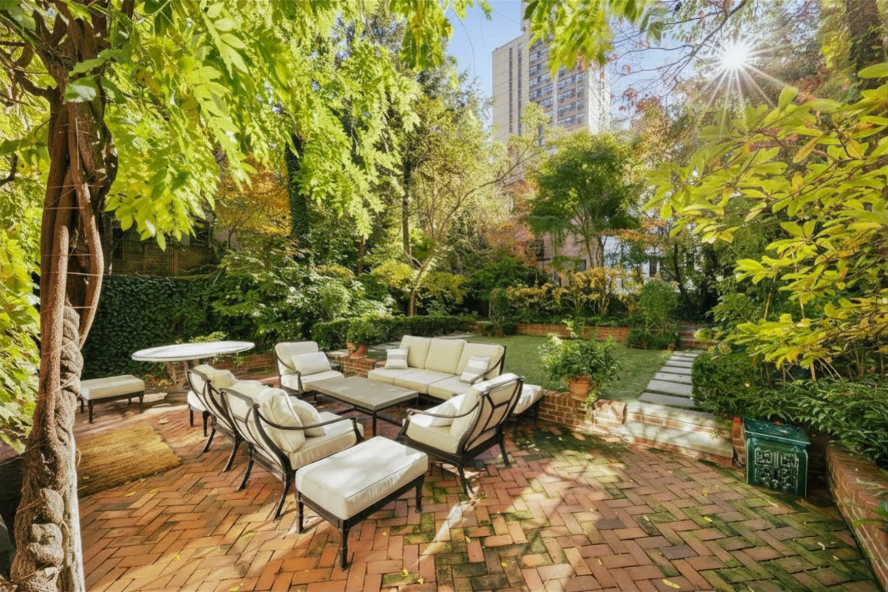 Manhattan Double-Wide Townhouse, Tied to One of America’s Most ...
