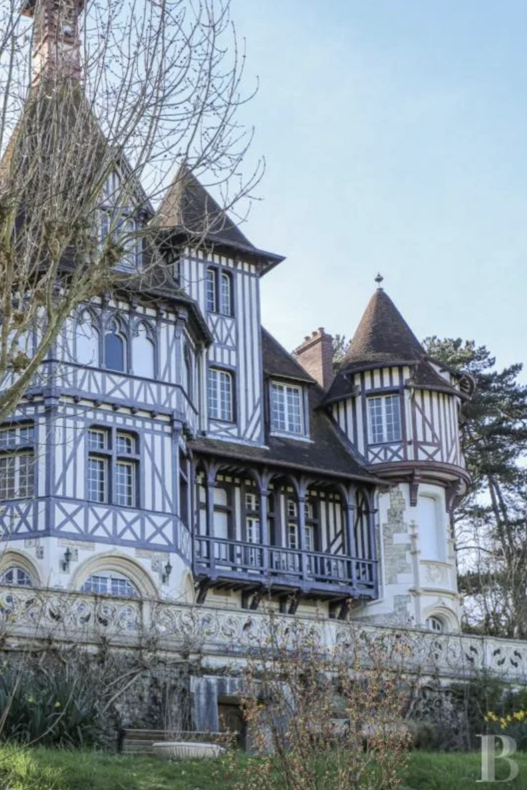 20th-Century Manor with Sea Views and Parkland in Normandy, France ...
