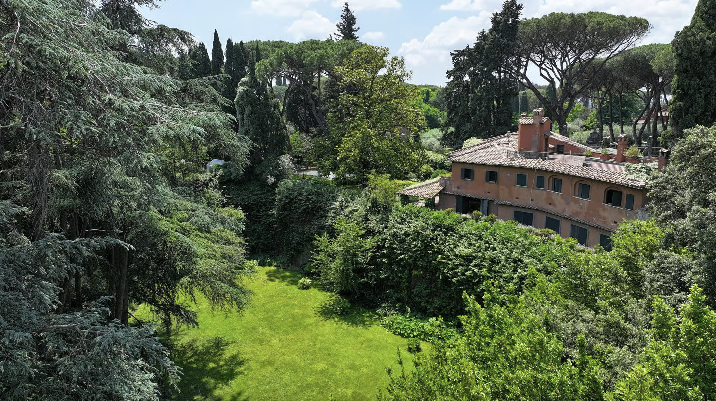 A Roman Villa Once Owned by Sophia Loren Lists at $26 Million — Francis ...