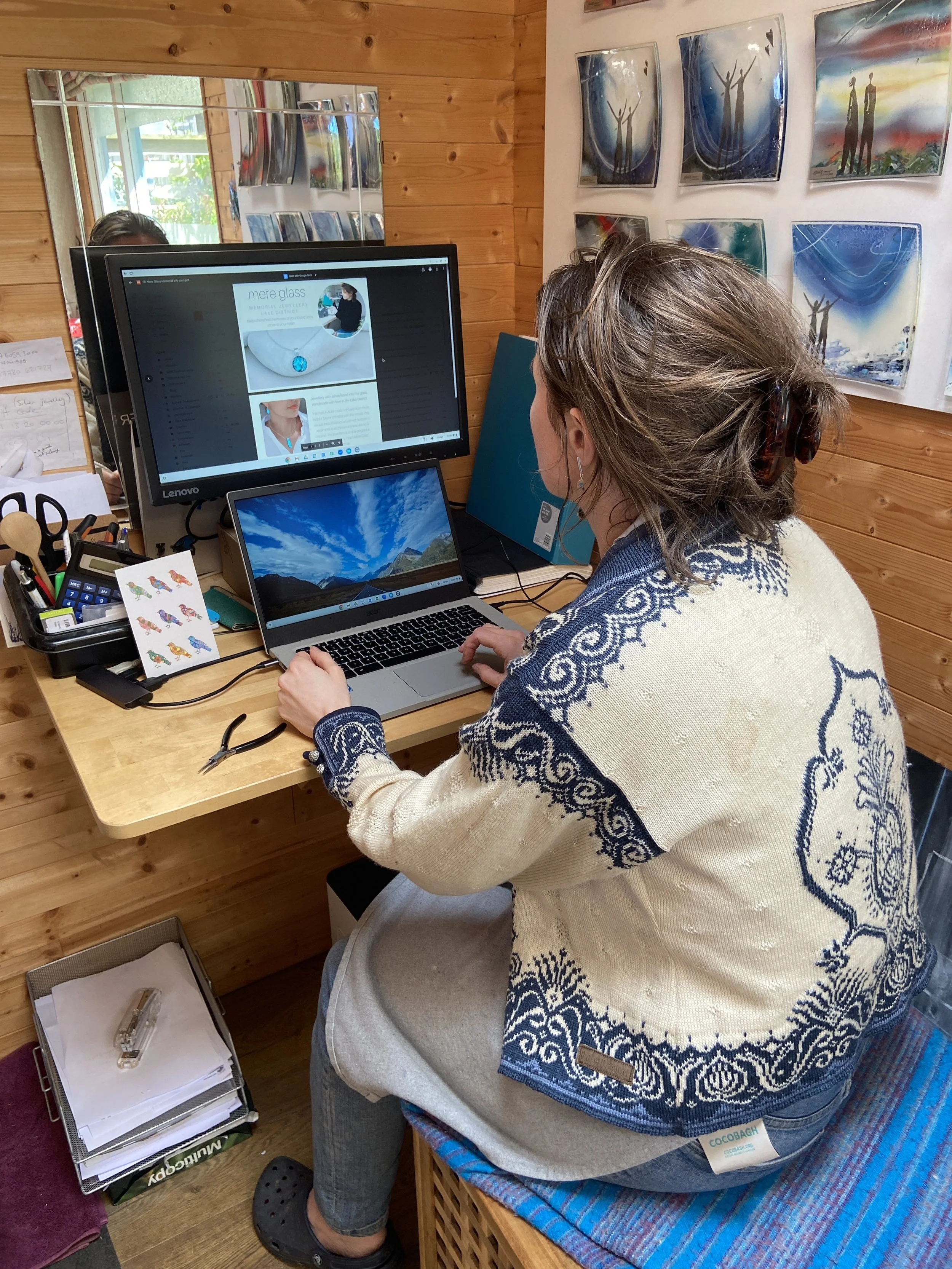 Creating dichroic glass jewellery and art slowly for unique, artisan ...