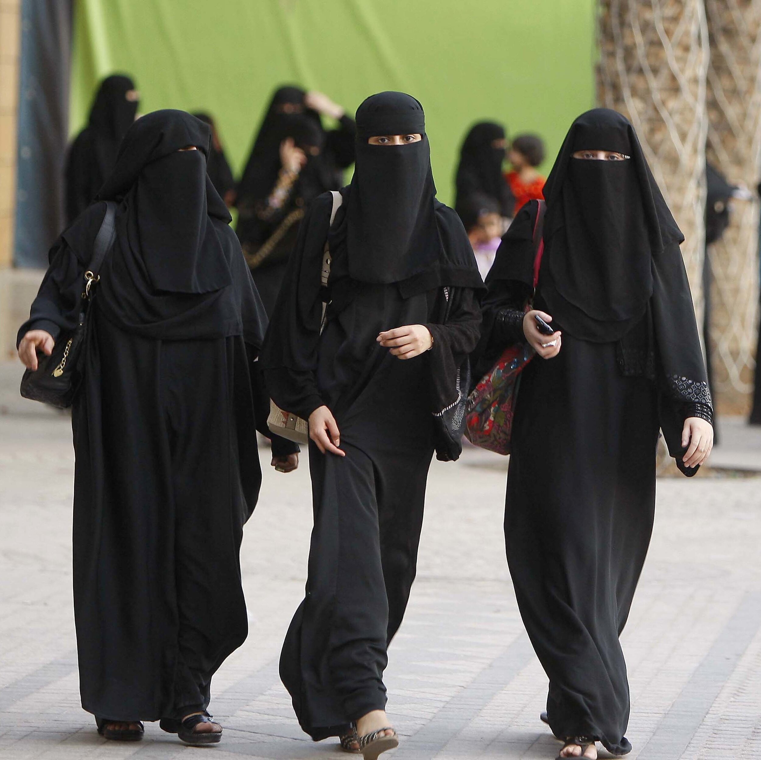 Women in Arab countries find themselves torn between opportunity and ...