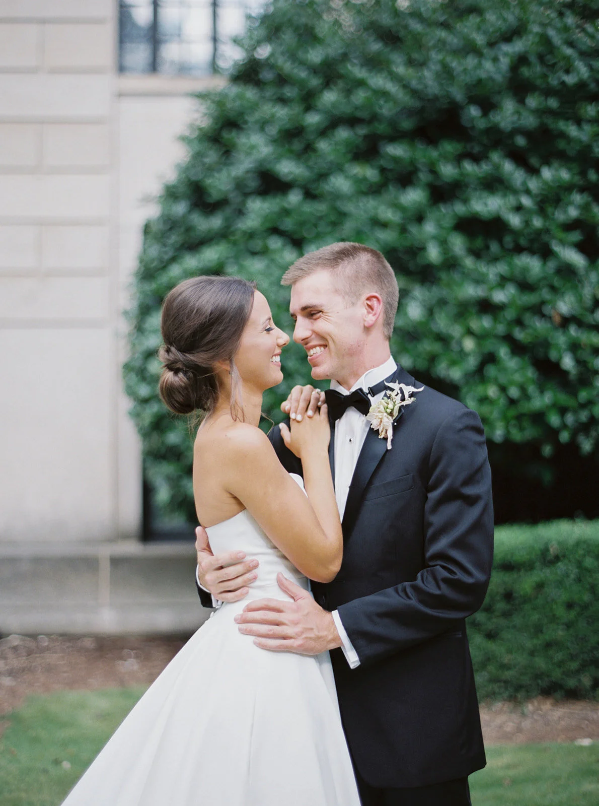 Wed: Caitlyn + Brandon — Meghan Gray
