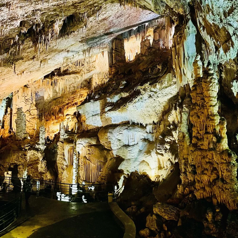 Jeita Grotto Upper Cave