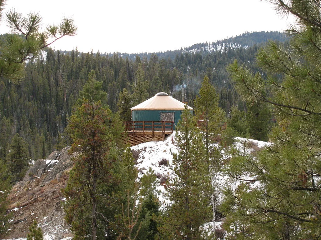 Rocky Ridge Yurt – Hut Tripper