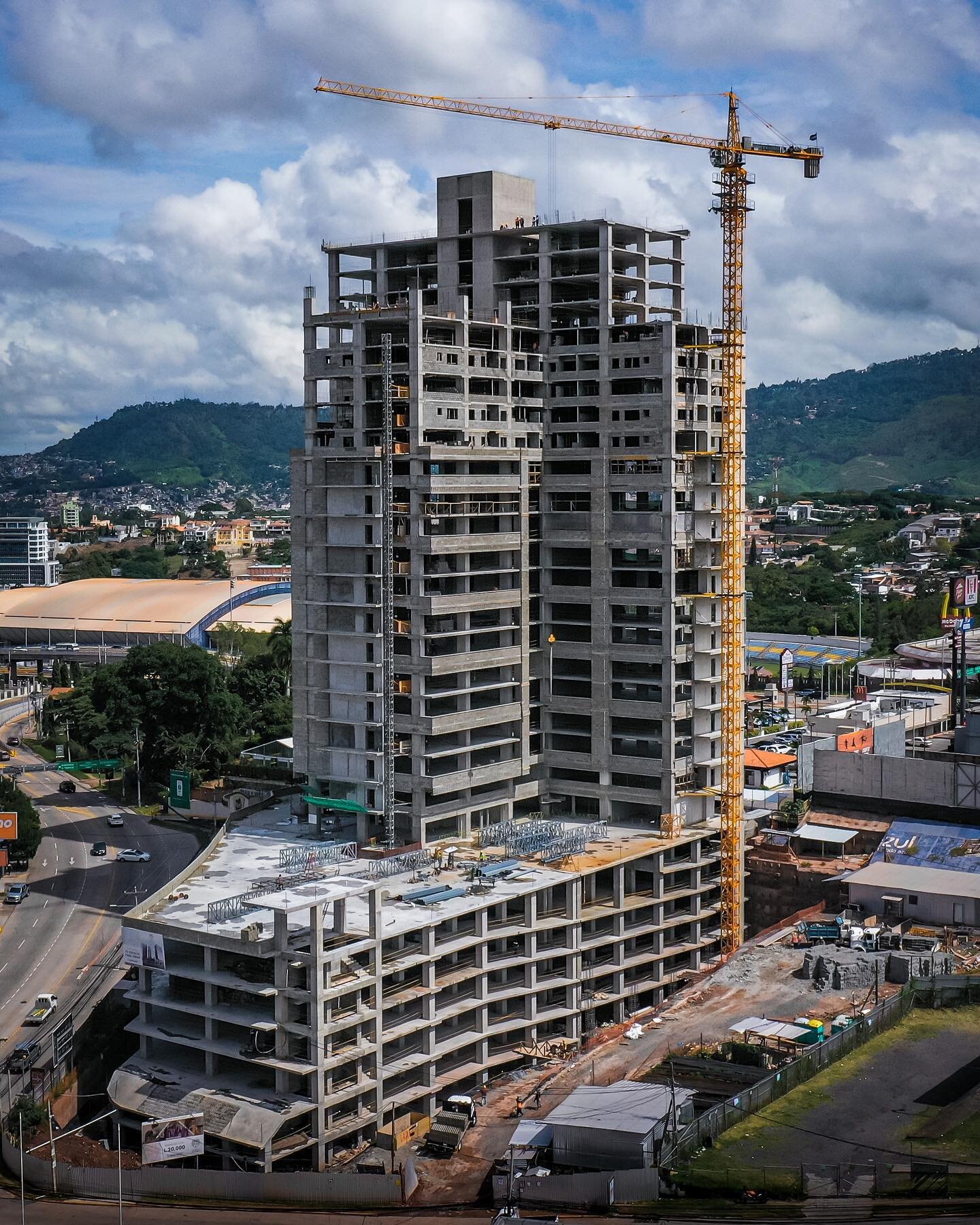 Nosotros — Celaque - Oficinas y Apartamentos para Venta/Alquiler en Tegucigalpa