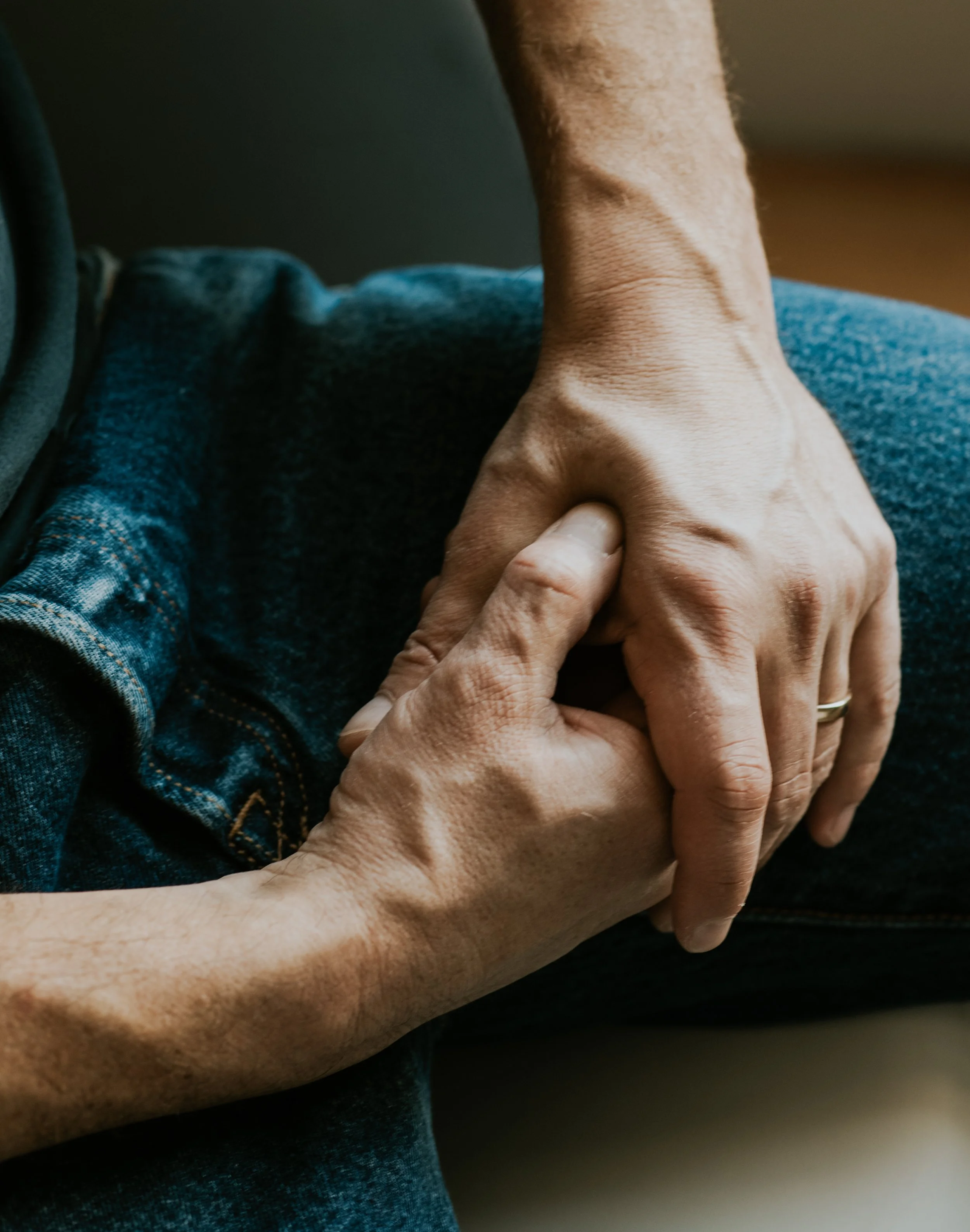 Large Intestine 4 Acupressure — MOON RIVER ACUPUNCTURE CLINIC