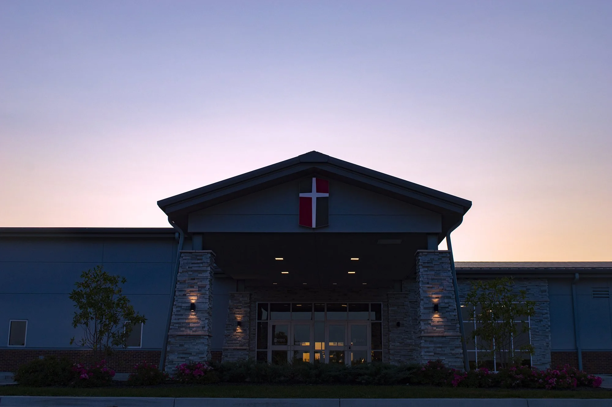 Home [www.mannakc.com]