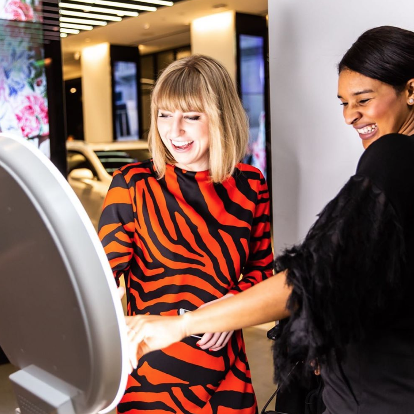 Animated GIF Photo and Video Booths | MISGIF