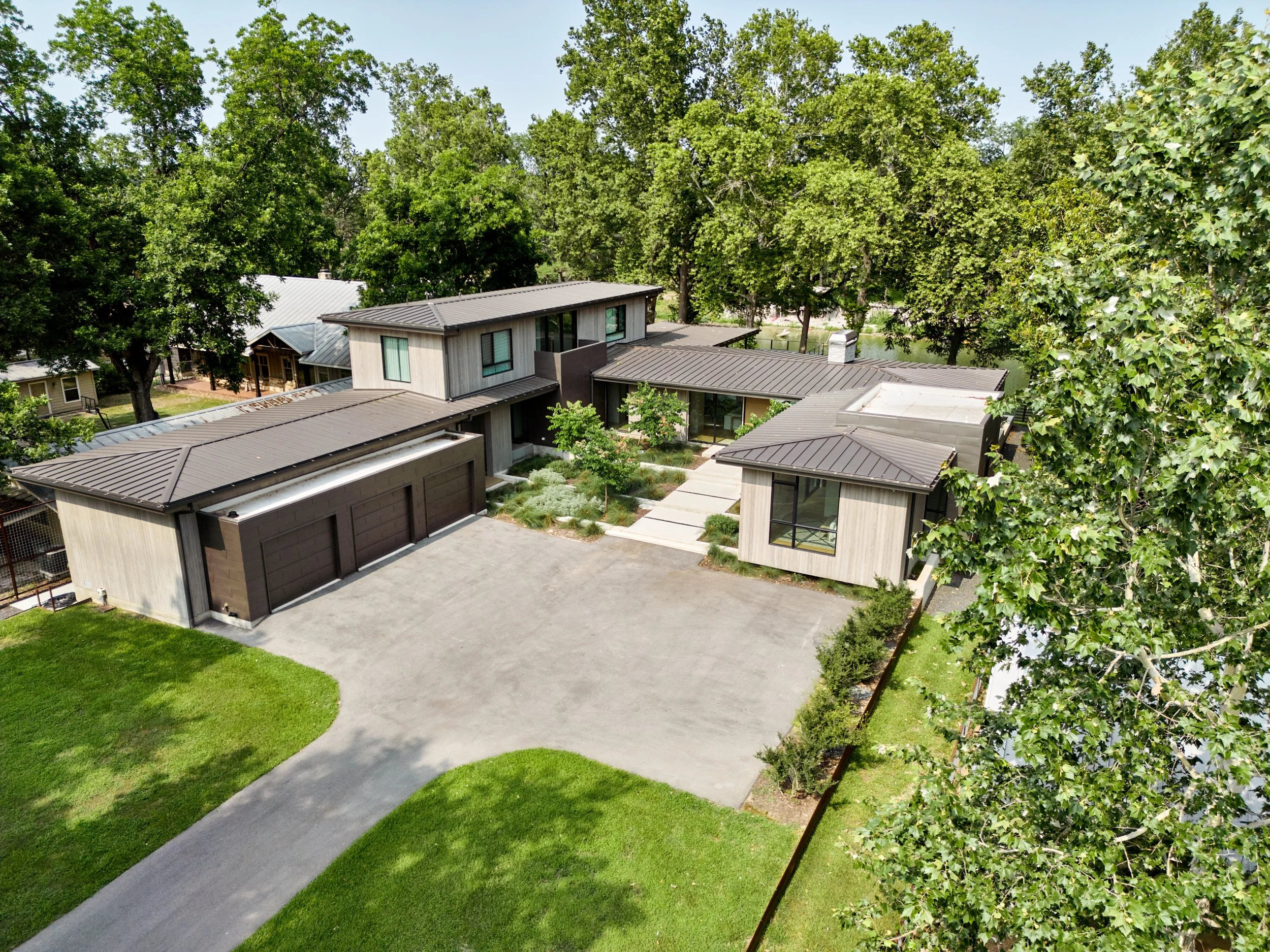 Tour our award winning custom homes by clicking on any of the photos ...