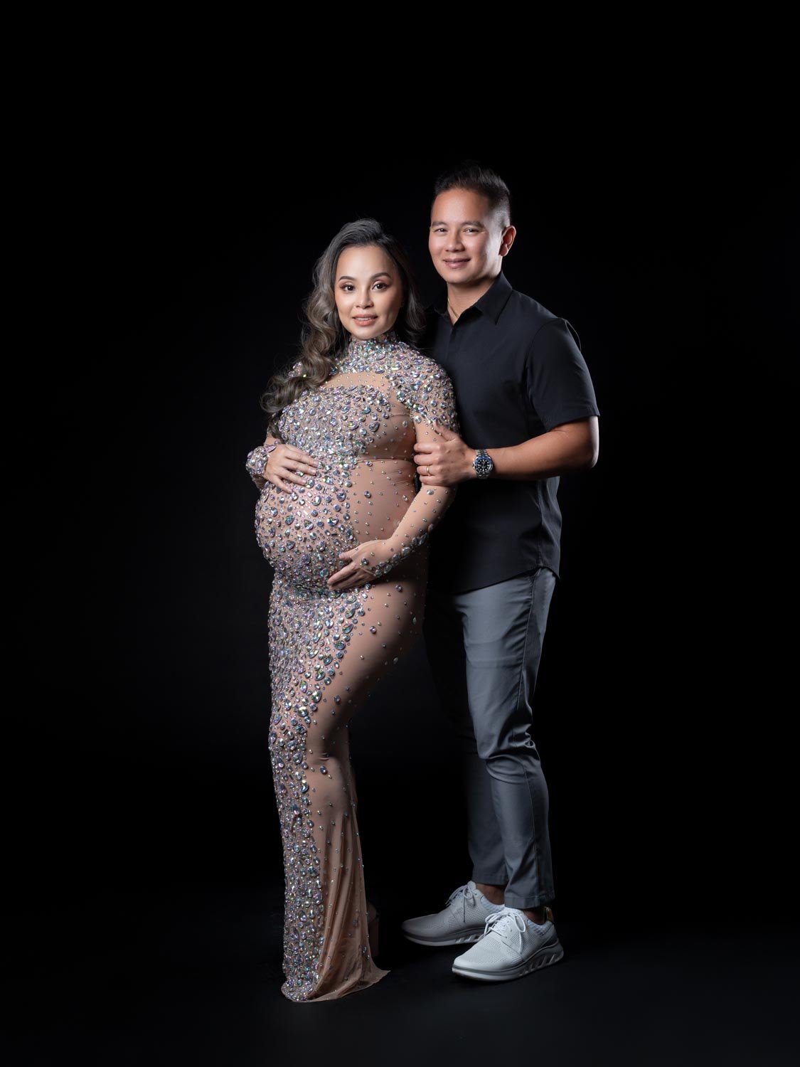 Celebrating Joy and Anticipation: Tony and Nga's Maternity Photoshoot — Henry M Production ...