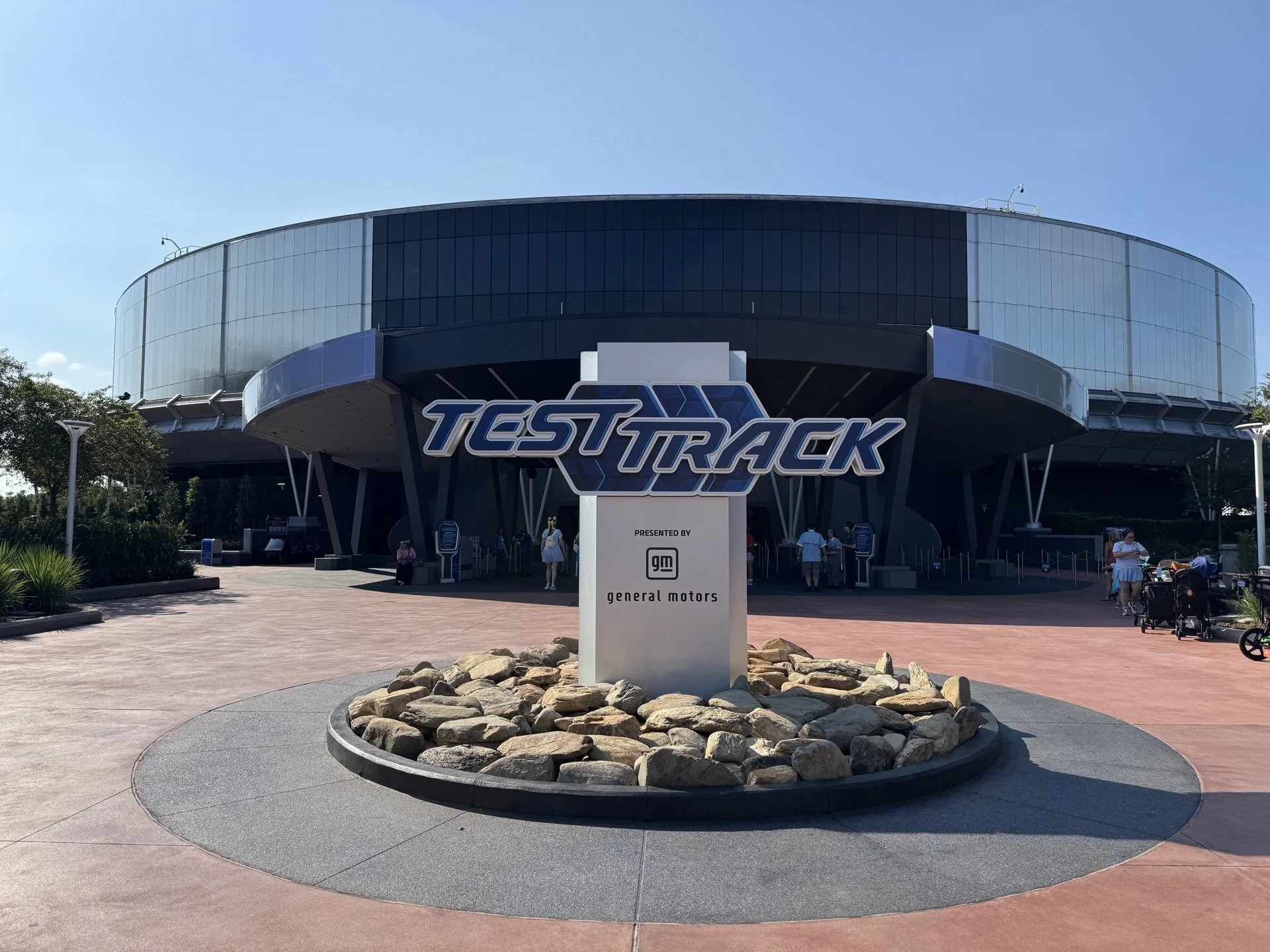 EPCOT Rides & Entertainment Guide (2026)