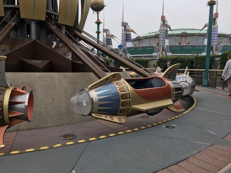 Disneyland Paris Rides and Attractions Guide - Mouse Hacking