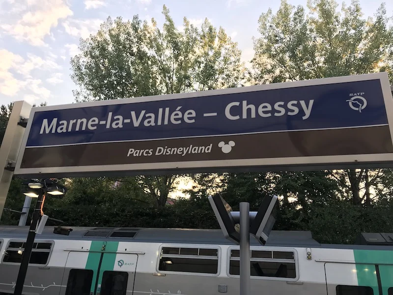 Disneyland Paris Complete Guide and Tips (2023)