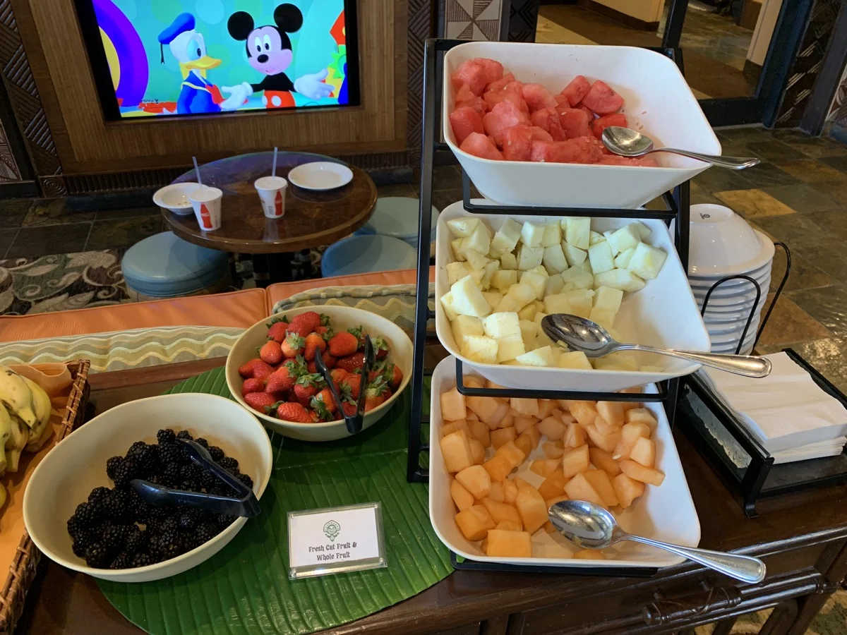 Review of King Kamehameha Club Level at Disney's Polynesian Village ...