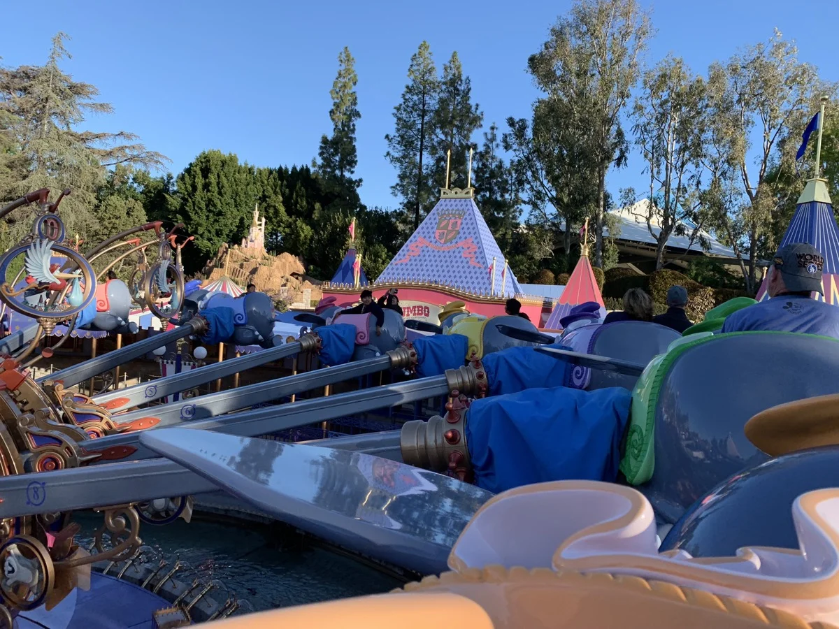 Extra Magic Hour & Magic Morning at Disneyland Park