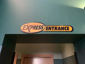 Guide to Universal Orlando Express Pass + Is It Worth It?