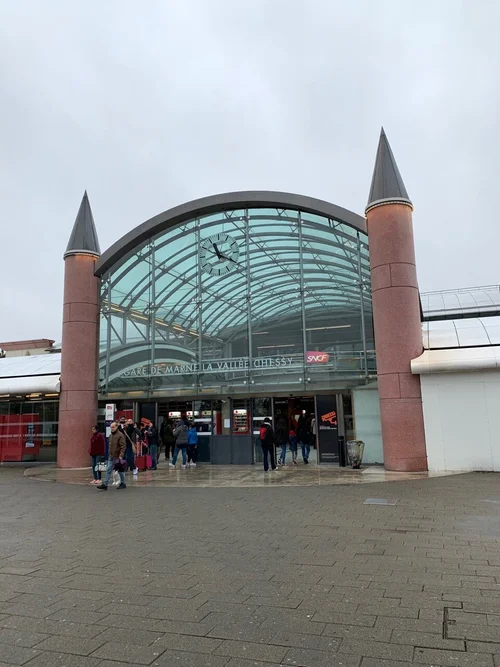 Getting from Disneyland Paris to the Eiffel Tower