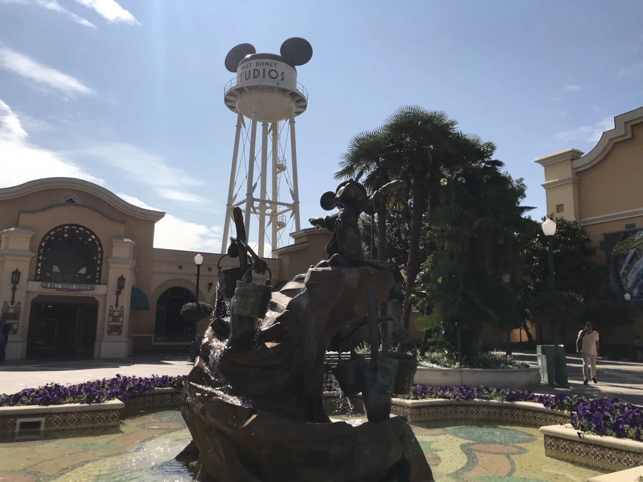 Disneyland Paris - Mouse Hacking