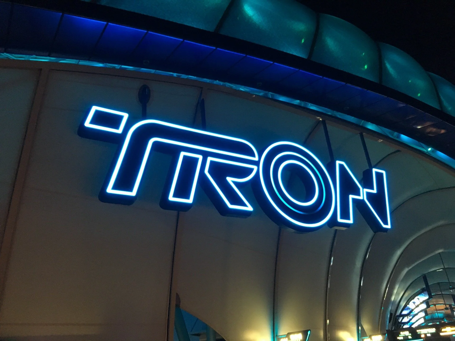 Magic Kingdom - Mouse Hacking