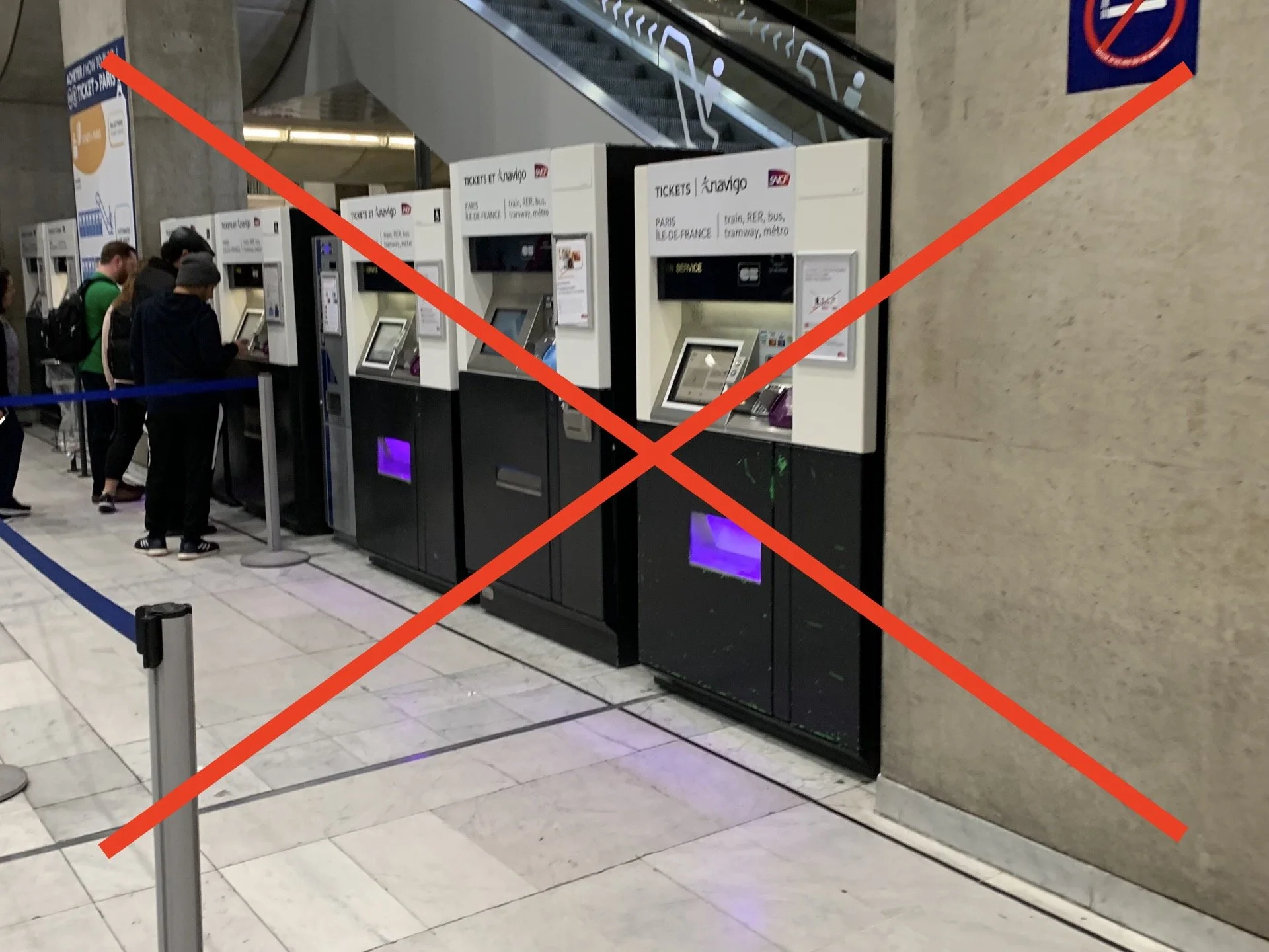 How To Get Between Charles de Gaulle Airport (CDG) and Disneyland Paris