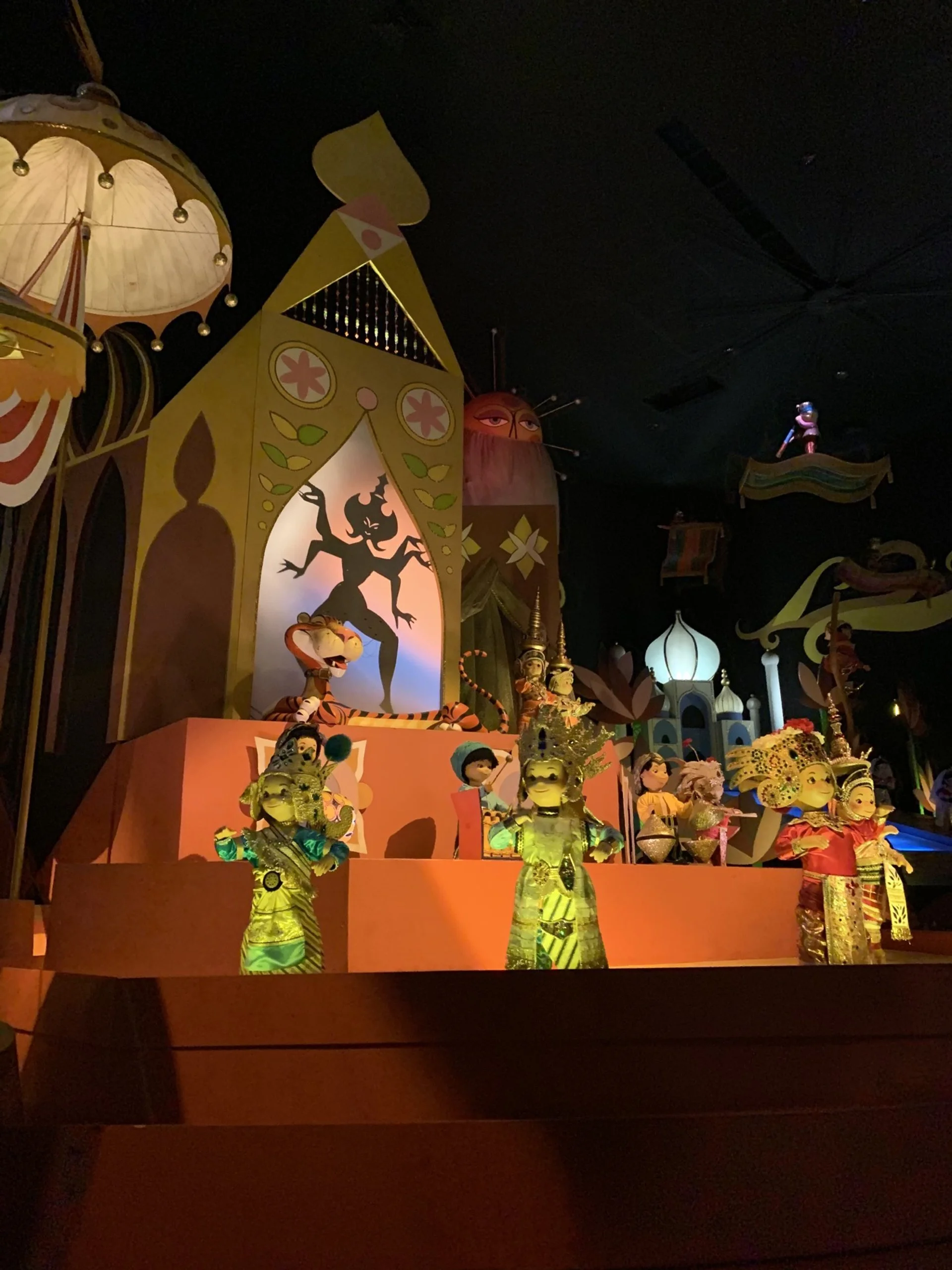 Guide to "it's a small world" at Magic Kingdom